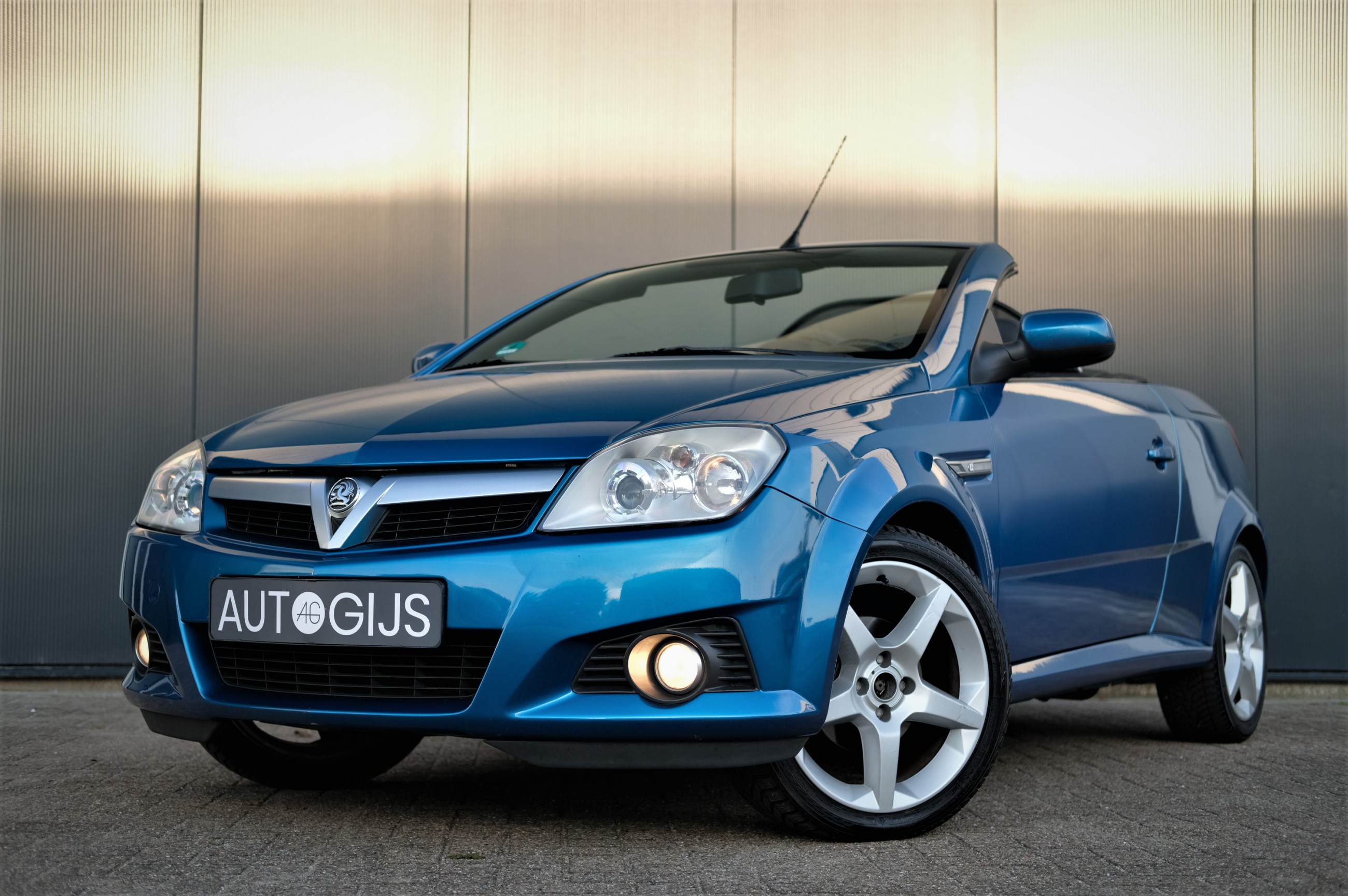 Occasion Opel Tigra Twintop1.8 Sport Cabriolet Benzine 2004 - Auto Gijs ...