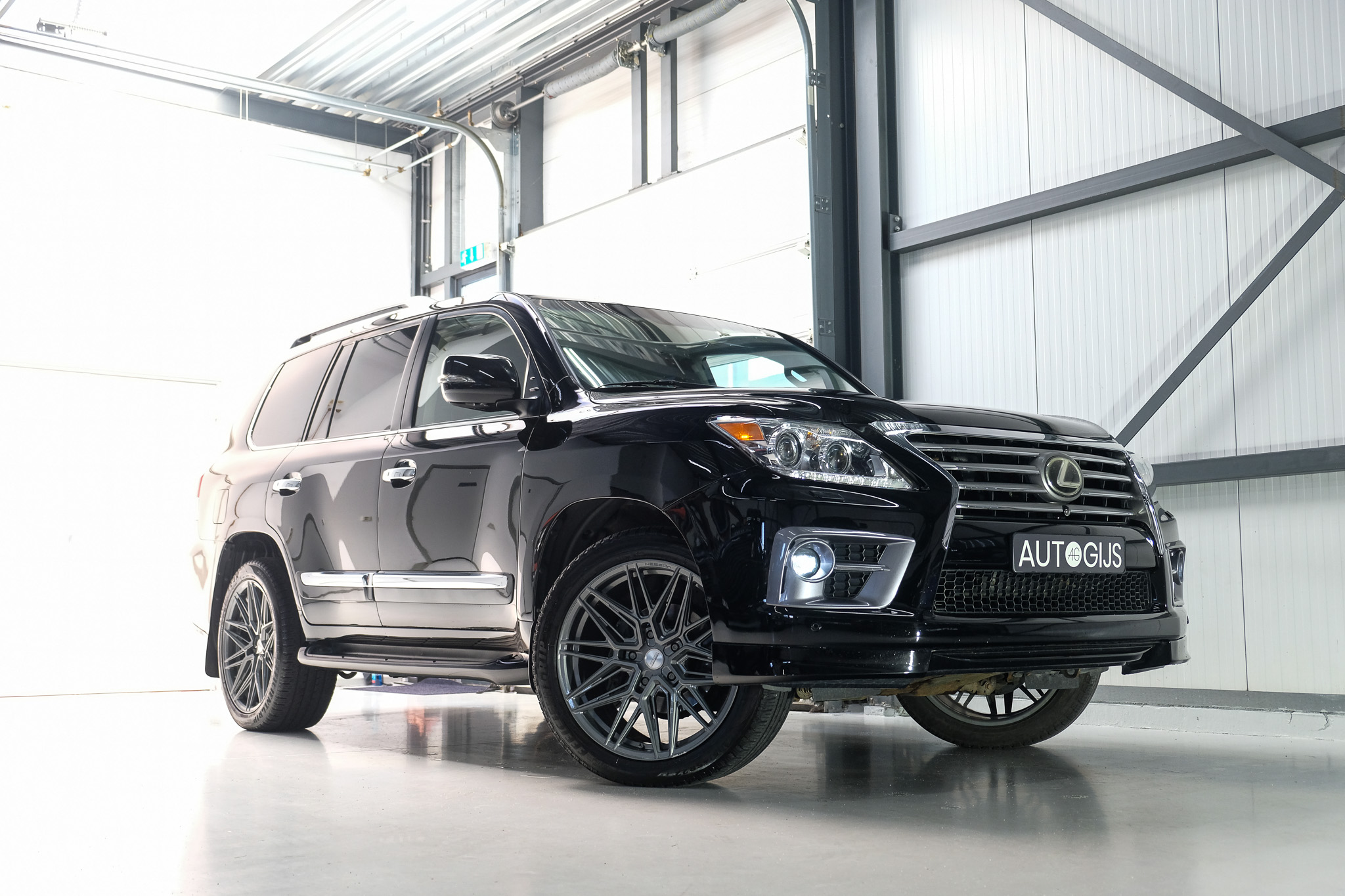Occasion Lexus LX570 4WD 5.7 V8 8 Persoons SUV Benzine 2013 - Auto Gijs ...